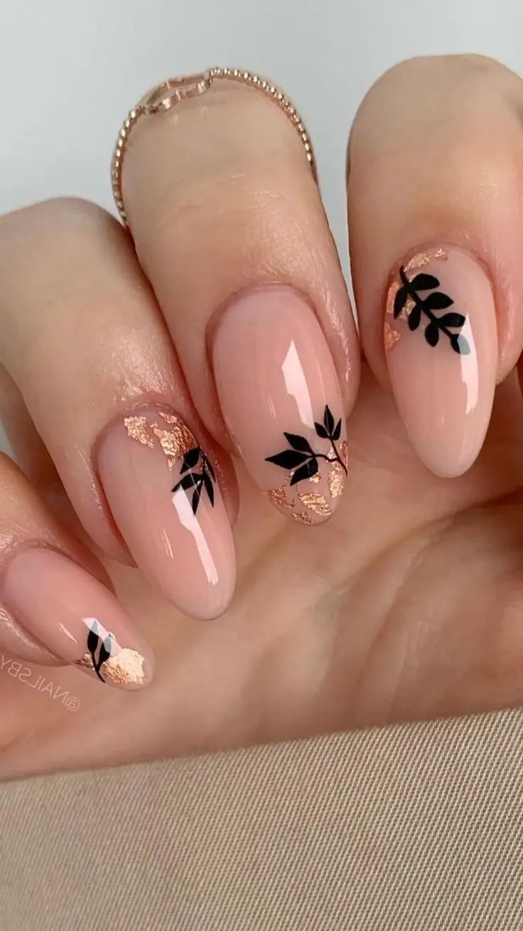 20 Fall Beach Nail Ideas 2024: Perfect Designs for Weddings, Trips, and ...