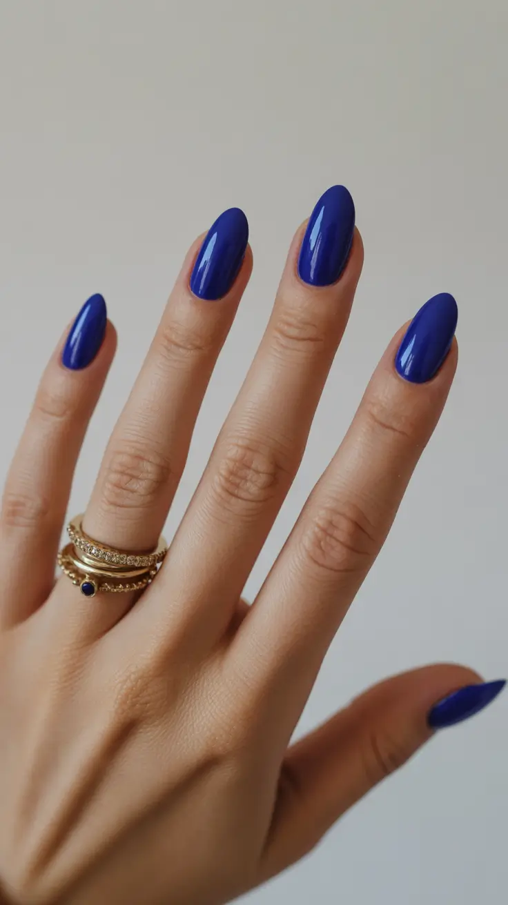 Trending Fall Nail Colors Popular in 2025 – OPI, Chrome & Dark Shades